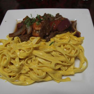 Fettuccine A La Huancaina Con Lomo | Peruvian