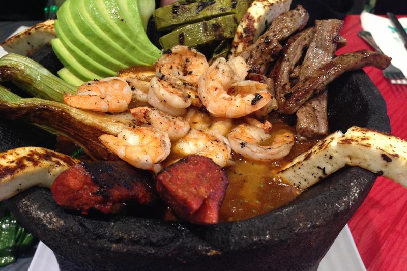 Molcajete Mixto | Mexican