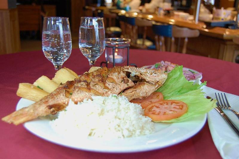 Pescado Frito | Peruvian