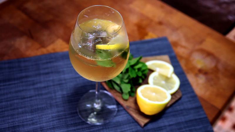 Porto Tonico Cocktail | Portuguese