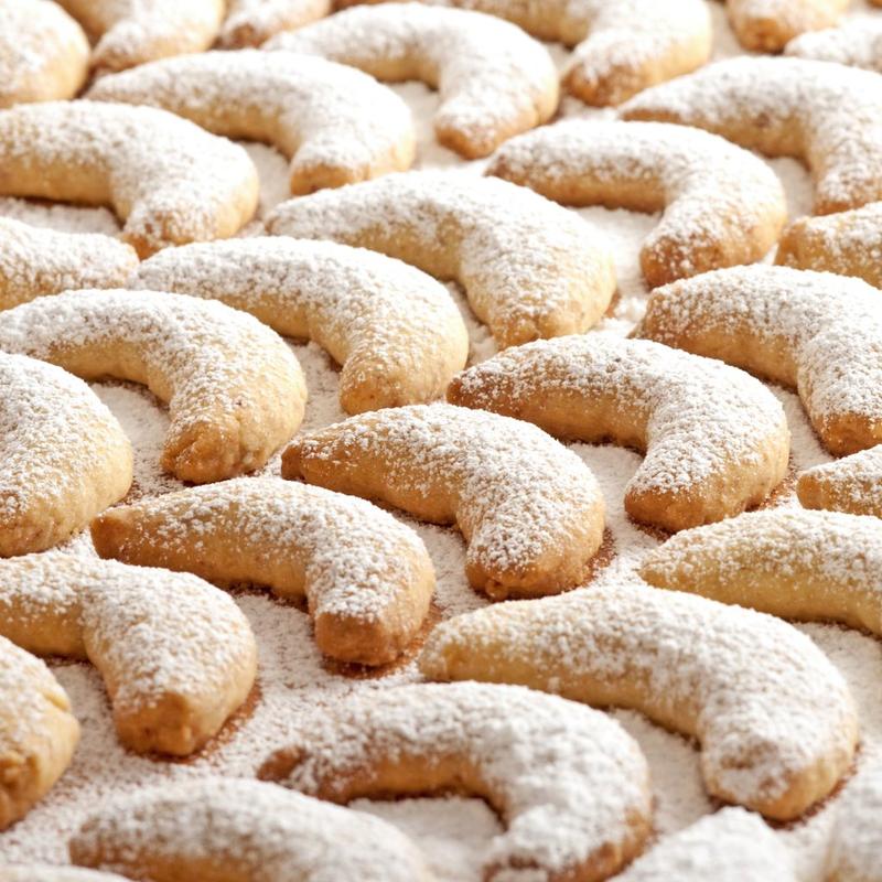 Vanillekipferl | Austrian | Czech | German | Polish | Slovenian